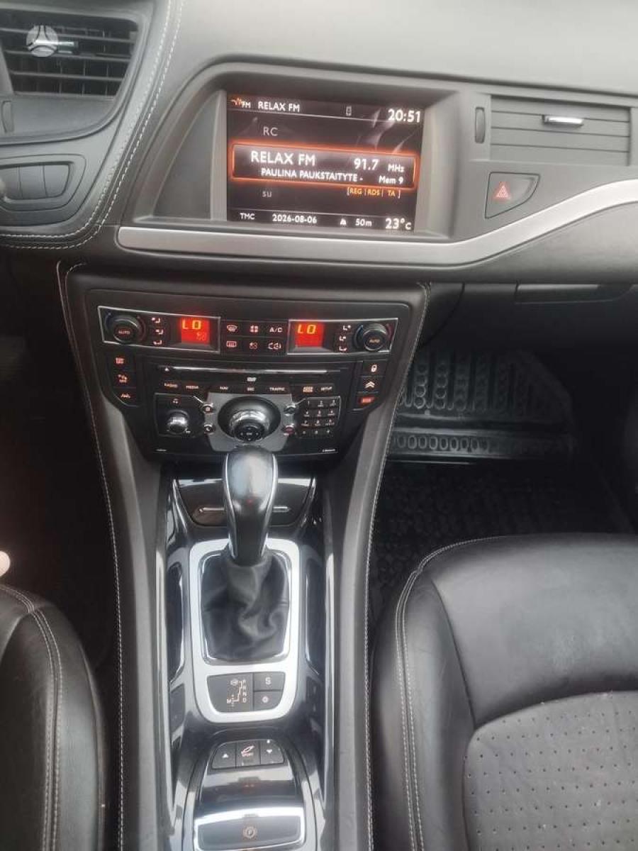 Grey Citroen C5 2011 in Kedainiai, with an engine capacity of 2.99 L and mileage of 367 thousand km for 2500 €, photo 15 on AUTOMOTO.COM.LV