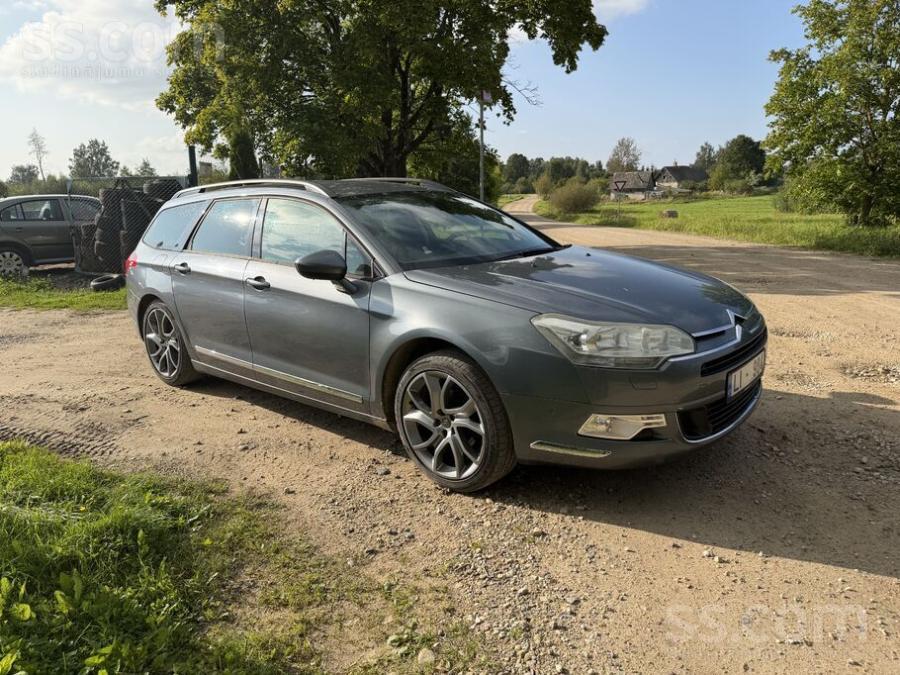 Pelēks Citroen C5 2011 Aizkraukle, ar dzinēja tilpumu 1.60 L un nobraukumu 228 tūkst. km par 4000 €, foto 1 vietnē AUTOMOTO.COM.LV