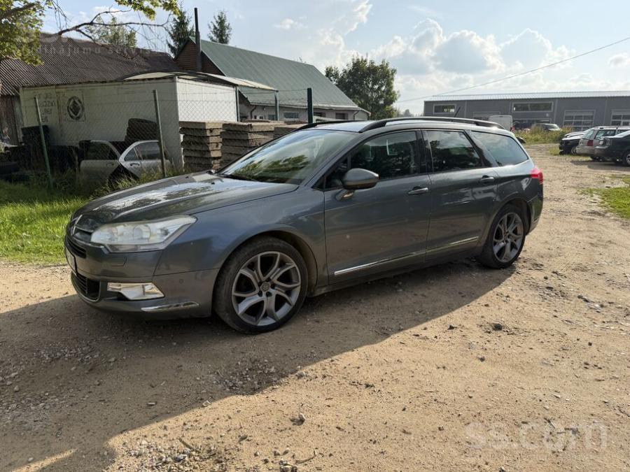 Pelēks Citroen C5 2011 Aizkraukle, ar dzinēja tilpumu 1.60 L un nobraukumu 228 tūkst. km par 4000 €, foto 4 vietnē AUTOMOTO.COM.LV