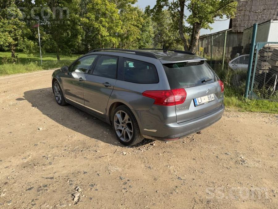 Pelēks Citroen C5 2011 Aizkraukle, ar dzinēja tilpumu 1.60 L un nobraukumu 228 tūkst. km par 4000 €, foto 7 vietnē AUTOMOTO.COM.LV