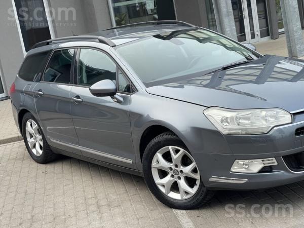 Citroen C5 2011 in Jurmala on AUTOMOTO.COM.LV Grey Citroen C5 2011 in Jurmala, with an engine capacity of 2.00 L and mileage of 0 thousand km for 2450 €, photo 7 on AUTOMOTO.COM.LV