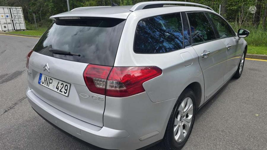 Pelēks Citroen C5 2012 Kauņa, ar dzinēja tilpumu 2.00 L un nobraukumu 419 tūkst. km par 2600 €, foto 7 vietnē AUTOMOTO.COM.LV