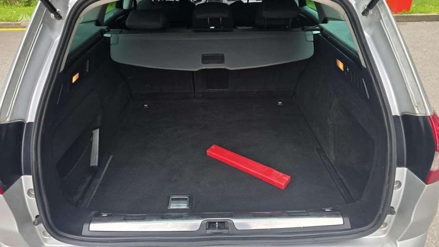 Pelēks Citroen C5 2012 Kauņa, ar dzinēja tilpumu 2.00 L un nobraukumu 419 tūkst. km par 2600 €, foto 14 vietnē AUTOMOTO.COM.LV