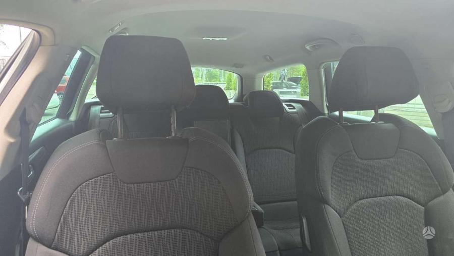 Pelēks Citroen C5 2012 Kauņa, ar dzinēja tilpumu 2.00 L un nobraukumu 419 tūkst. km par 2600 €, foto 15 vietnē AUTOMOTO.COM.LV