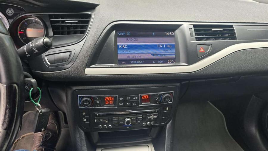 Pelēks Citroen C5 2012 Kauņa, ar dzinēja tilpumu 2.00 L un nobraukumu 419 tūkst. km par 2600 €, foto 23 vietnē AUTOMOTO.COM.LV