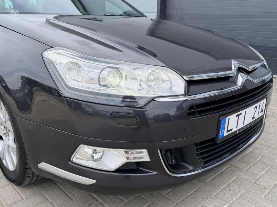 Grey Citroen C5 2012 in Vilnius, with an engine capacity of 2.18 L and mileage of 330 thousand km for 2850 €, photo 8 on AUTOMOTO.COM.LV