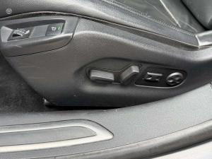 Grey Citroen C5 2012 in Vilnius, with an engine capacity of 2.18 L and mileage of 330 thousand km for 2850 €, photo 16 on AUTOMOTO.COM.LV