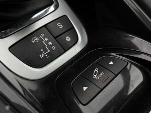 Grey Citroen C5 2012 in Vilnius, with an engine capacity of 2.18 L and mileage of 330 thousand km for 2850 €, photo 19 on AUTOMOTO.COM.LV