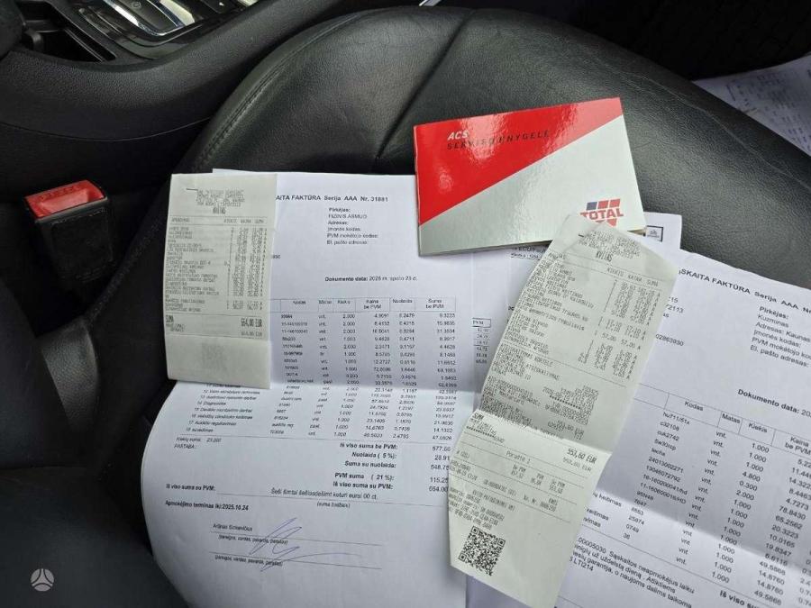 Grey Citroen C5 2012 in Vilnius, with an engine capacity of 2.18 L and mileage of 330 thousand km for 2850 €, photo 32 on AUTOMOTO.COM.LV