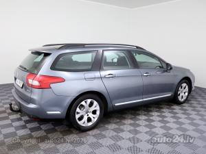 Grey Citroen C5 2013 in Tallinn, with an engine capacity of 1.60 L and mileage of 216 thousand km for 1999 €, photo 4 on AUTOMOTO.COM.LV