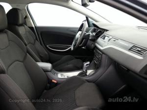 Grey Citroen C5 2013 in Tallinn, with an engine capacity of 1.60 L and mileage of 216 thousand km for 1999 €, photo 7 on AUTOMOTO.COM.LV