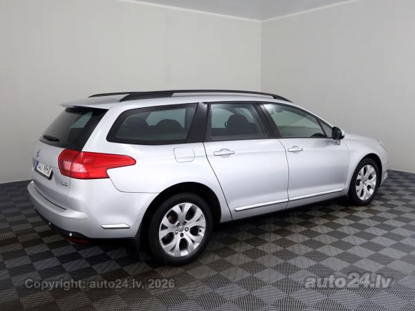 Pelēks Citroen C5 2013 Tallina, ar dzinēja tilpumu 1.60 L un nobraukumu 178 tūkst. km par 2499 €, foto 3 vietnē AUTOMOTO.COM.LV
