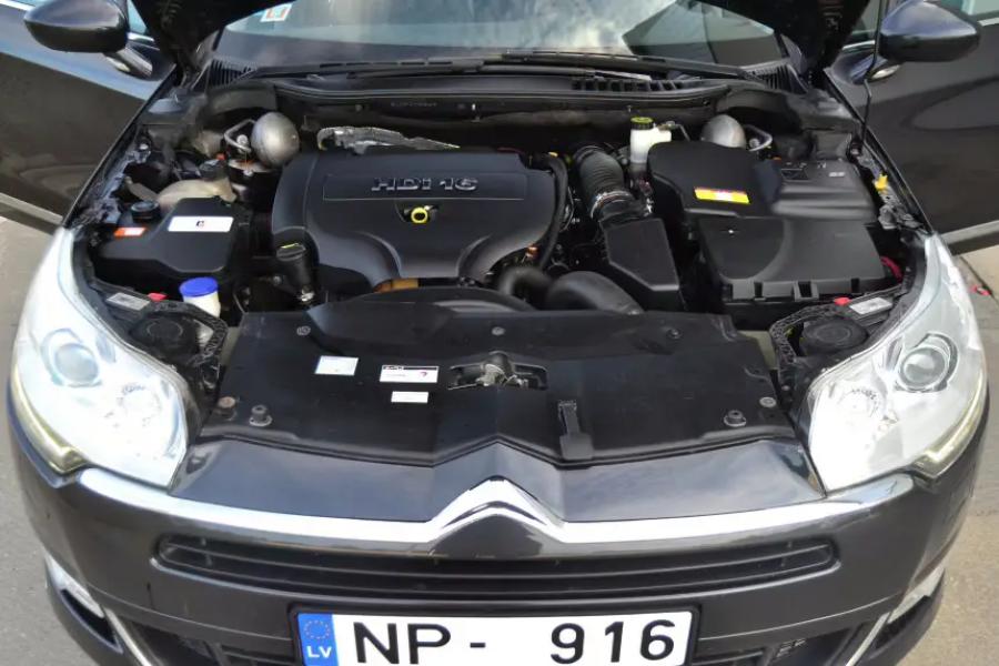 Pelēks Citroen C5 2013 Jēkabpils, ar dzinēja tilpumu 2.00 L un nobraukumu 282 tūkst. km par 5500 €, foto 4 vietnē AUTOMOTO.COM.LV