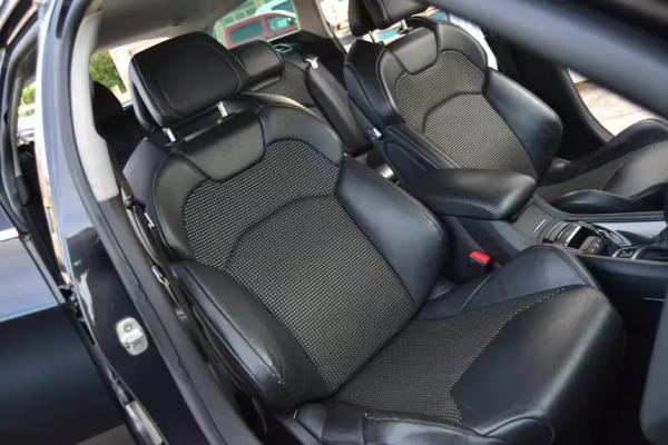 Pelēks Citroen C5 2013 Jēkabpils, ar dzinēja tilpumu 2.00 L un nobraukumu 282 tūkst. km par 5500 €, foto 8 vietnē AUTOMOTO.COM.LV