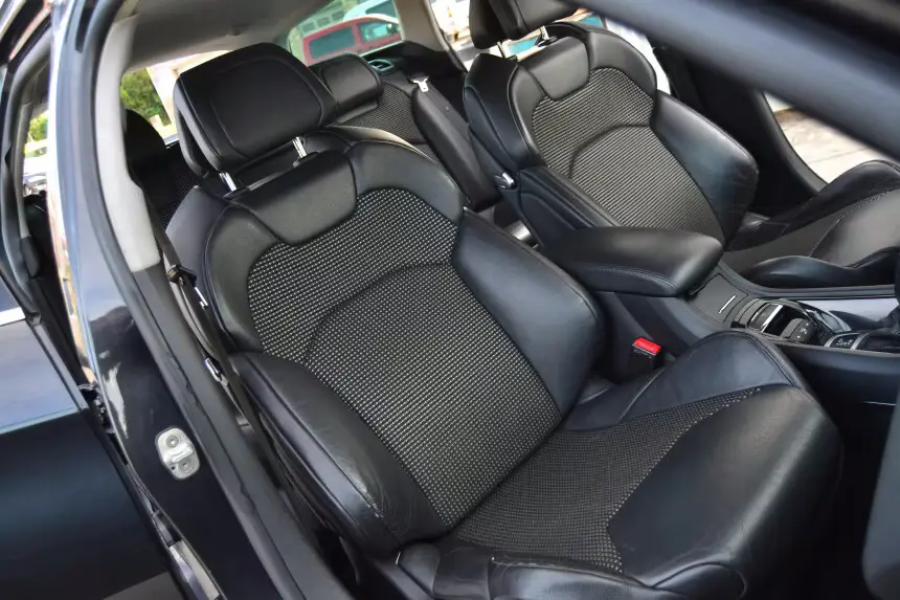 Pelēks Citroen C5 2013 Jēkabpils, ar dzinēja tilpumu 2.00 L un nobraukumu 282 tūkst. km par 5500 €, foto 9 vietnē AUTOMOTO.COM.LV