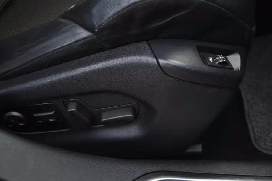 Pelēks Citroen C5 2013 Jēkabpils, ar dzinēja tilpumu 2.00 L un nobraukumu 282 tūkst. km par 5500 €, foto 10 vietnē AUTOMOTO.COM.LV