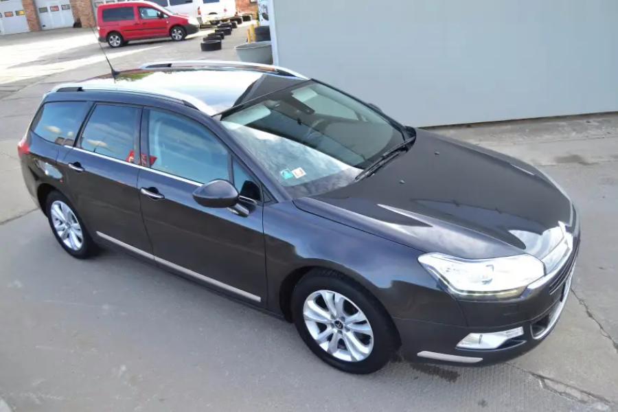 Pelēks Citroen C5 2013 Jēkabpils, ar dzinēja tilpumu 2.00 L un nobraukumu 282 tūkst. km par 5500 €, foto 19 vietnē AUTOMOTO.COM.LV