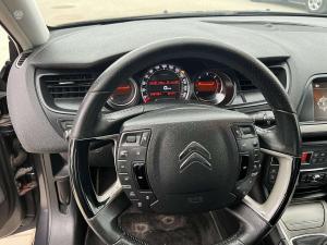Pelēks Citroen C5 2013 Tauragė, ar dzinēja tilpumu 2.00 L un nobraukumu 278 tūkst. km par 3500 €, foto 15 vietnē AUTOMOTO.COM.LV