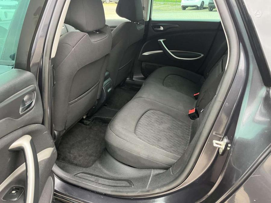 Pelēks Citroen C5 2013 Tauragė, ar dzinēja tilpumu 2.00 L un nobraukumu 278 tūkst. km par 3500 €, foto 16 vietnē AUTOMOTO.COM.LV