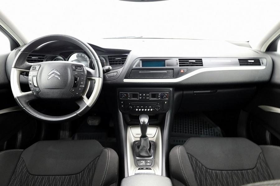 Grey Citroen C5 2013 in Tallinn, with an engine capacity of 1.60 L and mileage of 195 thousand km for 2299 €, photo 13 on AUTOMOTO.COM.LV