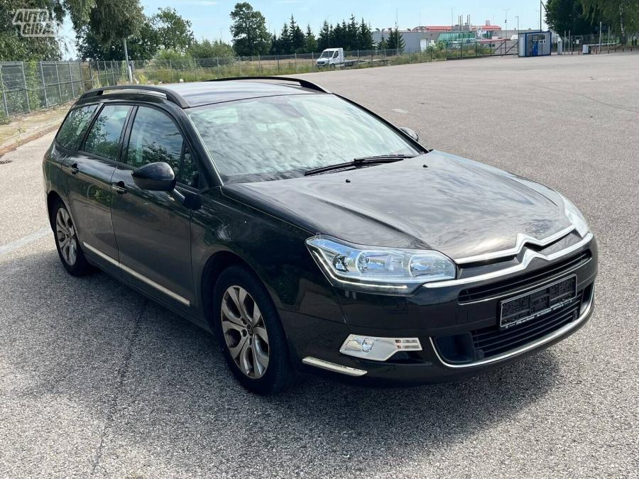 Pelēks Citroen C5 2013 Marijampole, ar dzinēja tilpumu 1.60 L un nobraukumu 174 tūkst. km par 3250 €, foto 4 vietnē AUTOMOTO.COM.LV