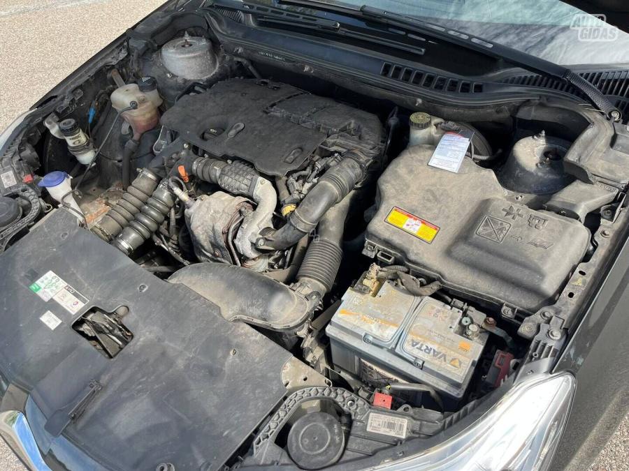 Pelēks Citroen C5 2013 Marijampole, ar dzinēja tilpumu 1.60 L un nobraukumu 174 tūkst. km par 3250 €, foto 18 vietnē AUTOMOTO.COM.LV