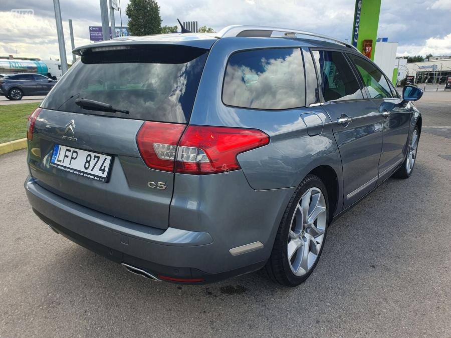Pelēks Citroen C5 2013 Kauņa, ar dzinēja tilpumu 2.20 L un nobraukumu 282 tūkst. km par 2450 €, foto 5 vietnē AUTOMOTO.COM.LV