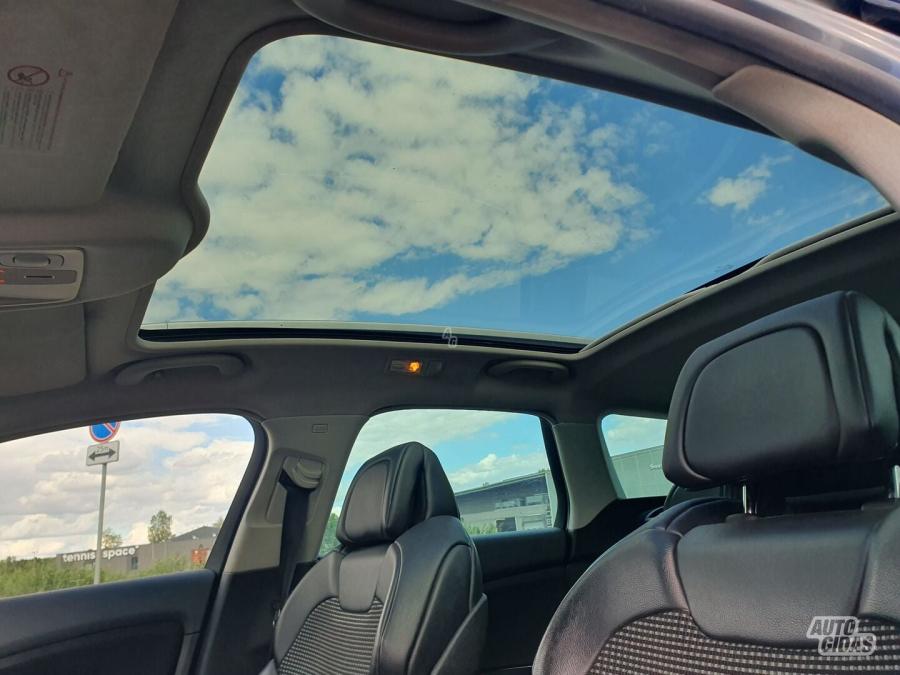Pelēks Citroen C5 2013 Kauņa, ar dzinēja tilpumu 2.20 L un nobraukumu 282 tūkst. km par 2450 €, foto 13 vietnē AUTOMOTO.COM.LV