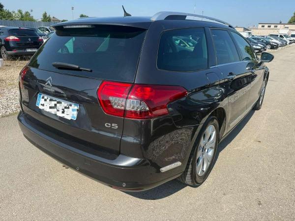 Pelēks Citroen C5 2014 Tauragė, ar dzinēja tilpumu 2.00 L un nobraukumu 315 tūkst. km par 3447 €, foto 2 vietnē AUTOMOTO.COM.LV