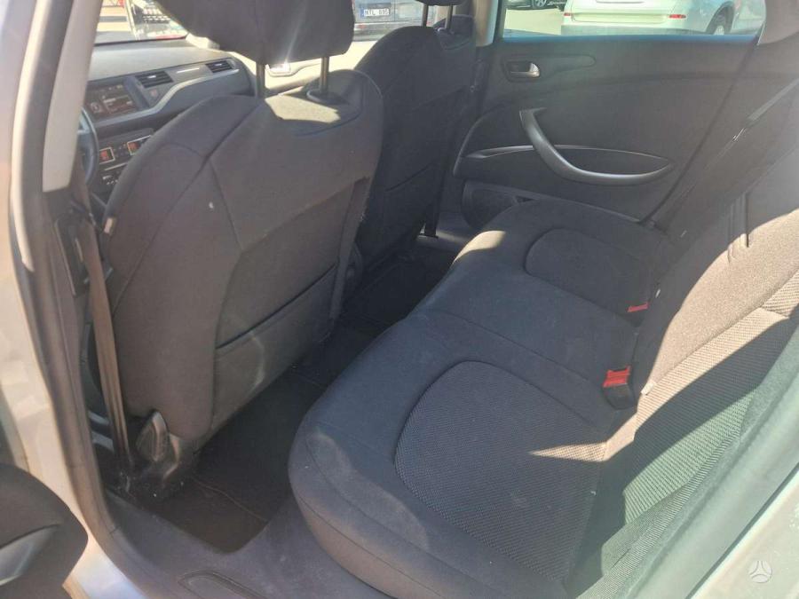 Grey Citroen C5 2015 in Ukmerge, with an engine capacity of 1.56 L and mileage of 240 thousand km for 3650 €, photo 10 on AUTOMOTO.COM.LV