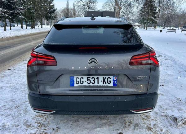 Pelēks Citroen C5 2022 Tauragė, ar dzinēja tilpumu 1.60 L un nobraukumu 170 tūkst. km par 16700 €, foto 3 vietnē AUTOMOTO.COM.LV