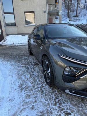 Grey Citroen C5 2022 in Vilkaviskis, with an engine capacity of 1.60 L and mileage of 79 thousand km for 19750 €, photo 4 on AUTOMOTO.COM.LV