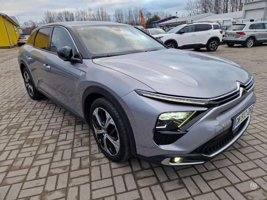 Pelēks Citroen C5 2023 Kauņa, ar dzinēja tilpumu 1.20 L un nobraukumu 99 tūkst. km par 15972 €, foto 1 vietnē AUTOMOTO.COM.LV