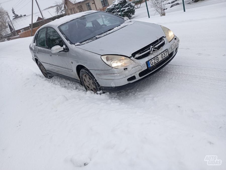 Citroen C5 2002 Ukmergė, ar dzinēja tilpumu 2.20 L un nobraukumu 375 tūkst. km par 399 €, foto 1 vietnē AUTOMOTO.COM.LV