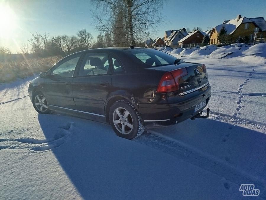 Citroen C5 2005 in Pakruojis, with an engine capacity of 2.20 L and mileage of 286 thousand km for 520 €, photo 5 on AUTOMOTO.COM.LV
