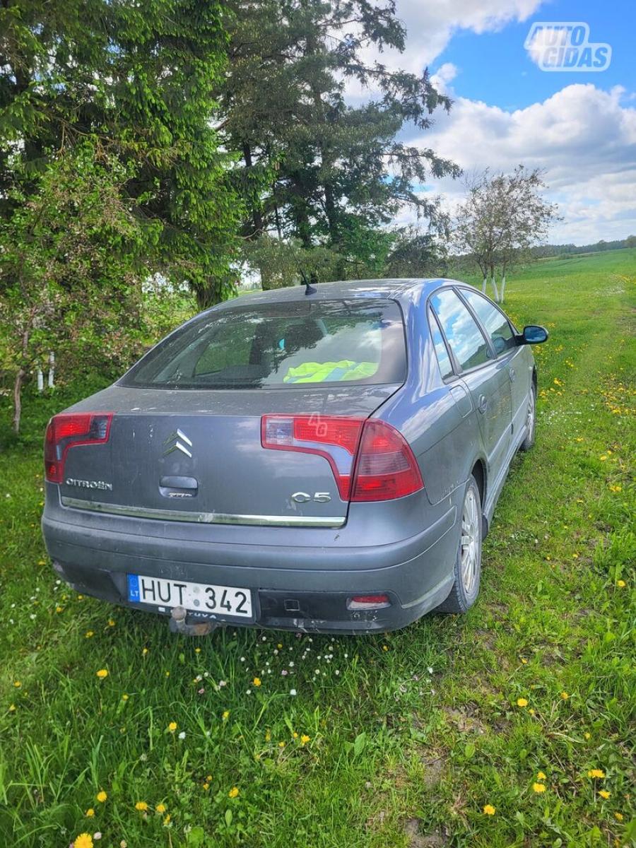 Citroen C5 2005 in Siauliai, with an engine capacity of 2.00 L and mileage of 300 thousand km for 999 €, photo 4 on AUTOMOTO.COM.LV