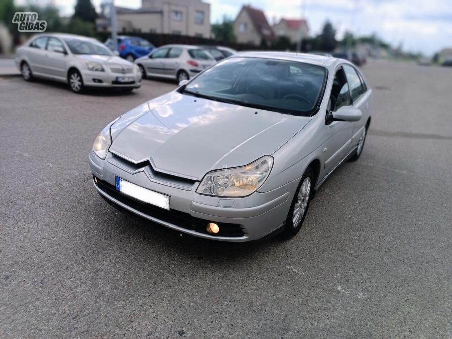 Citroen C5 2005 Raseiniai, ar dzinēja tilpumu 1.60 L un nobraukumu 220 tūkst. km par 850 €, foto 3 vietnē AUTOMOTO.COM.LV