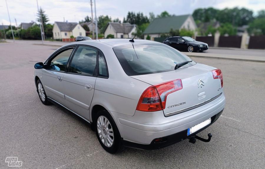 Citroen C5 2005 in Raseiniai, with an engine capacity of 1.60 L and mileage of 220 thousand km for 790 €, photo 5 on AUTOMOTO.COM.LV