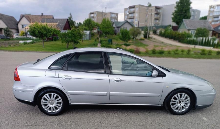 Citroen C5 2005 in Raseiniai, with an engine capacity of 1.60 L and mileage of 220 thousand km for 790 €, photo 10 on AUTOMOTO.COM.LV