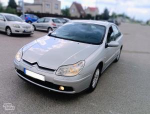 Citroen C5 2005 in Raseiniai, with an engine capacity of 1.60 L and mileage of 220 thousand km for 780 €, photo 8 on AUTOMOTO.COM.LV