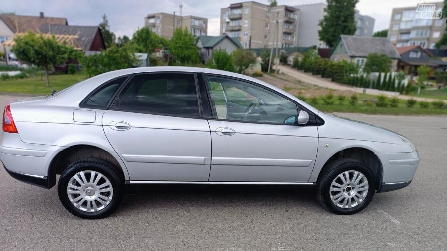 Citroen C5 2005 in Raseiniai, with an engine capacity of 1.60 L and mileage of 220 thousand km for 780 €, photo 9 on AUTOMOTO.COM.LV