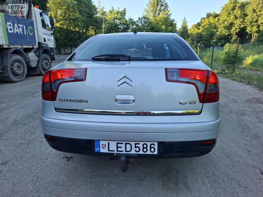 Citroen C5 2005 in Kaunas, with an engine capacity of 2.00 L and mileage of 321 thousand km for 1300 €, photo 8 on AUTOMOTO.COM.LV