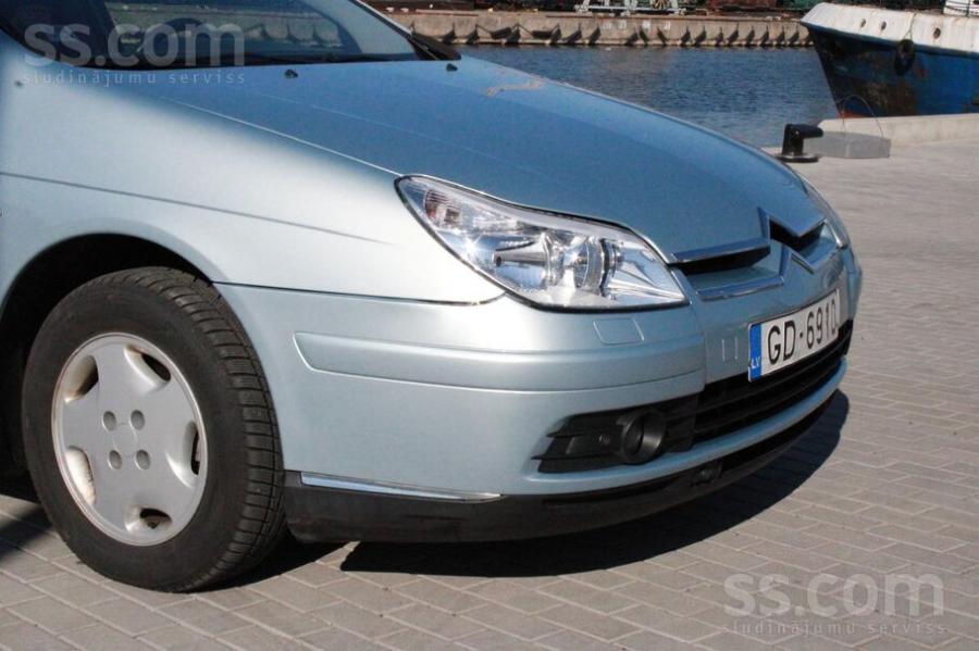 Citroen C5 2007 Liepāja, ar dzinēja tilpumu 2.00 L un nobraukumu 240 tūkst. km par 650 €, foto 12 vietnē AUTOMOTO.COM.LV
