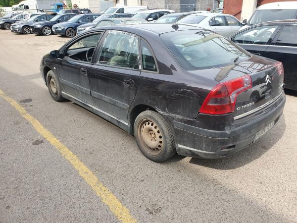 Citroen C5 2007 Viļņa, ar dzinēja tilpumu 2.00 L un nobraukumu 232 tūkst. km par 450 €, foto 2 vietnē AUTOMOTO.COM.LV