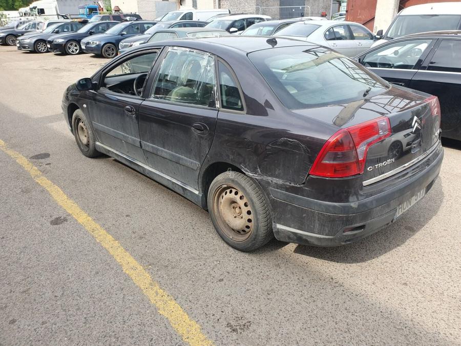 Citroen C5 2007 Viļņa, ar dzinēja tilpumu 2.00 L un nobraukumu 232 tūkst. km par 450 €, foto 3 vietnē AUTOMOTO.COM.LV
