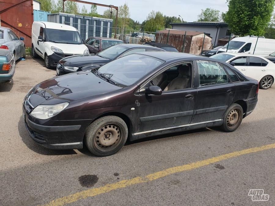 Citroen C5 2007 Viļņa, ar dzinēja tilpumu 2.00 L un nobraukumu 232 tūkst. km par 450 €, foto 5 vietnē AUTOMOTO.COM.LV