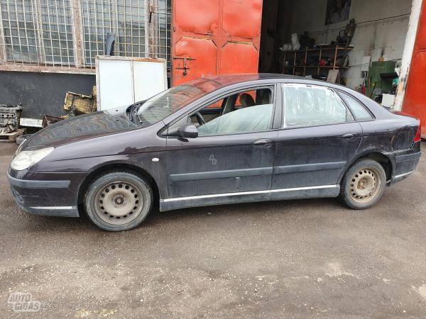 Citroen C5 2007 Viļņa, ar dzinēja tilpumu 2.00 L un nobraukumu 232 tūkst. km par 450 €, foto 6 vietnē AUTOMOTO.COM.LV