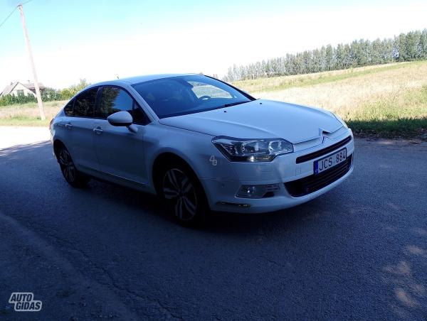 Citroen C5 2010 in Vilnius, with an engine capacity of 1.60 L and mileage of 330 thousand km for 1550 €, photo 3 on AUTOMOTO.COM.LV