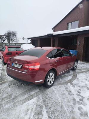 Sarkans Citroen C5 2008 Kauņa, ar dzinēja tilpumu 2.00 L un nobraukumu 300 tūkst. km par 2700 €, foto 6 vietnē AUTOMOTO.COM.LV