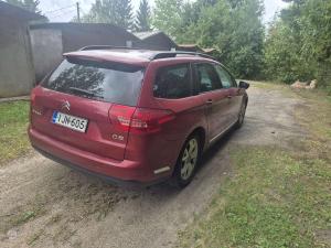 Red Citroen C5 2010 in Pasvalys, with an engine capacity of 1.60 L and mileage of 252 thousand km for 900 €, photo 7 on AUTOMOTO.COM.LV